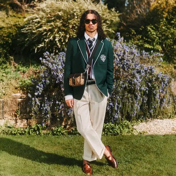 ダークグリーン コーデュロイ ダブルブレストジャケット GUCCI Gucci Marcell Blazer - Deep Bottle Green | Editorialist
